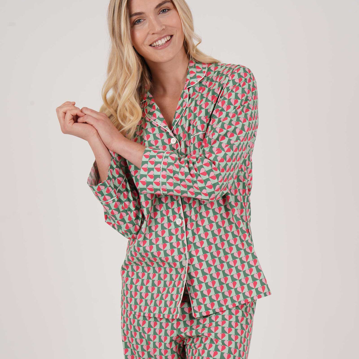 Women's Classic Cotton Pyjamas - Queen of Hearts – Bonsoir of London