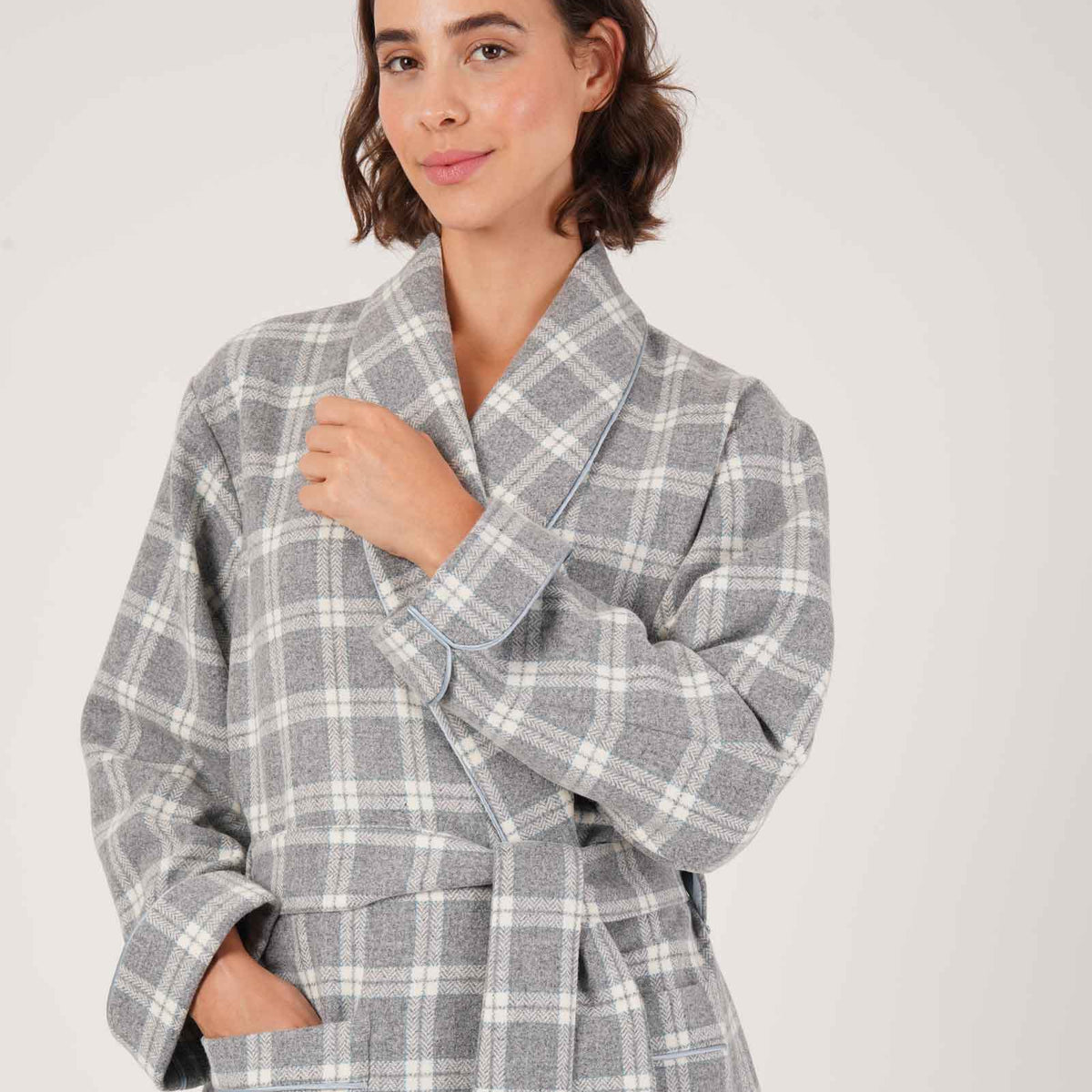 Women's Silk-Lined Wool Robe - Grey Blue Check – Bonsoir of London